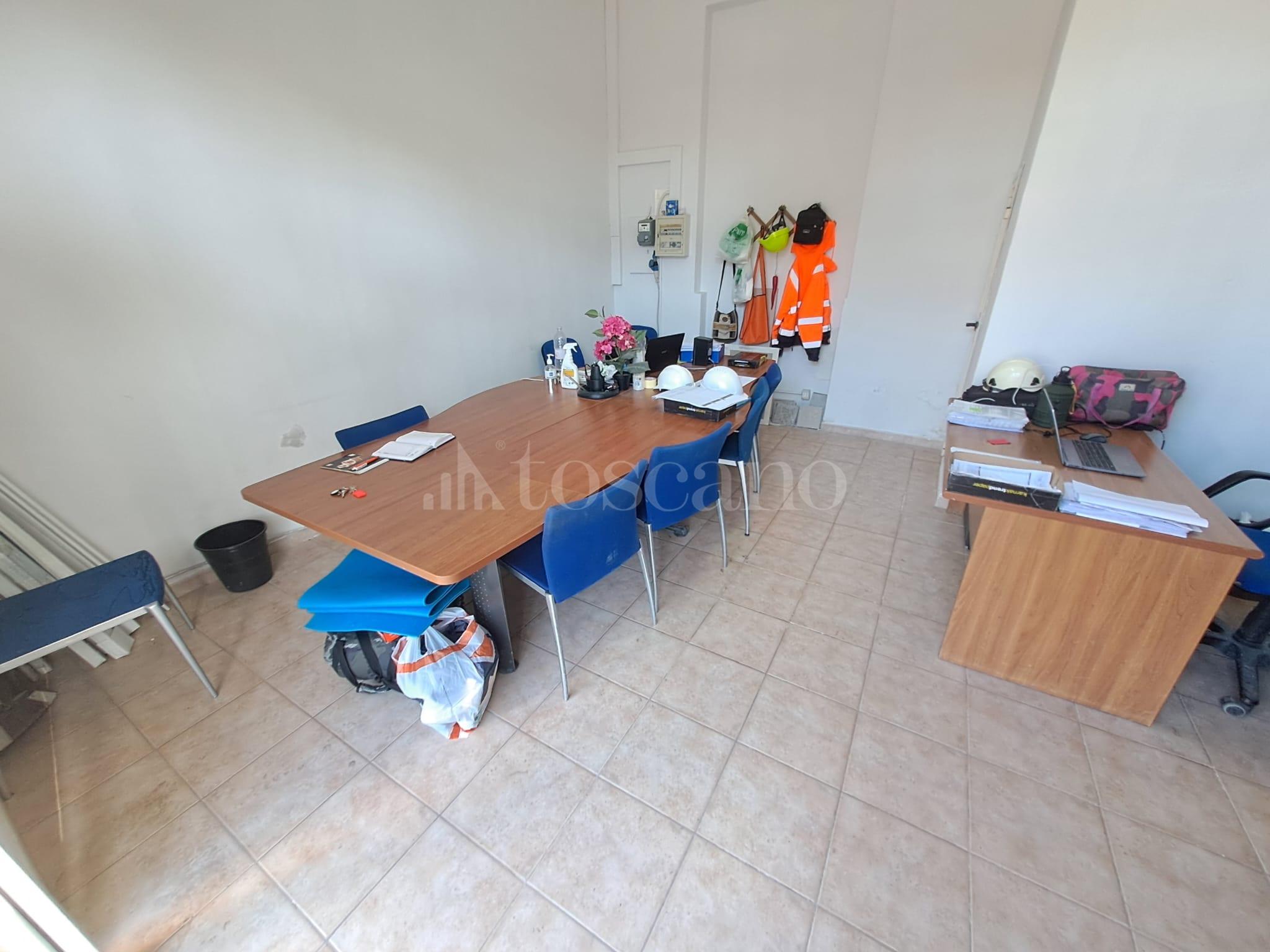 affitto Negozio a Roma in Piazza Francesco Conteduca 6/2026 | Toscano