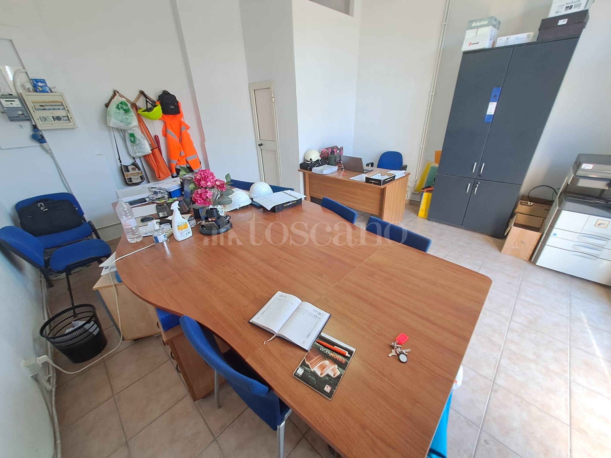 affitto Negozio a Roma in Piazza Francesco Conteduca 6/2026 | Toscano